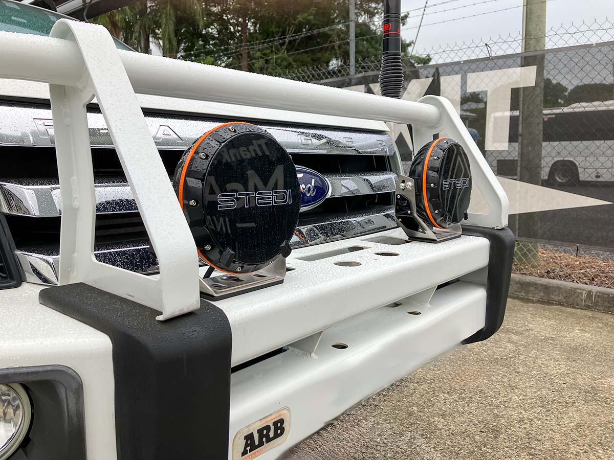 Light Bars vs. Spotlights: What's Right for You? - Sandgate Auto ...